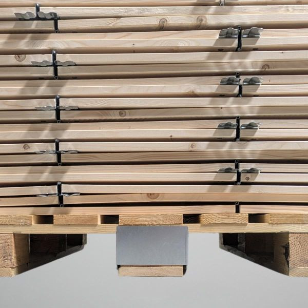 Pallet clamp metal for central base - suitable for deep-freezing ...